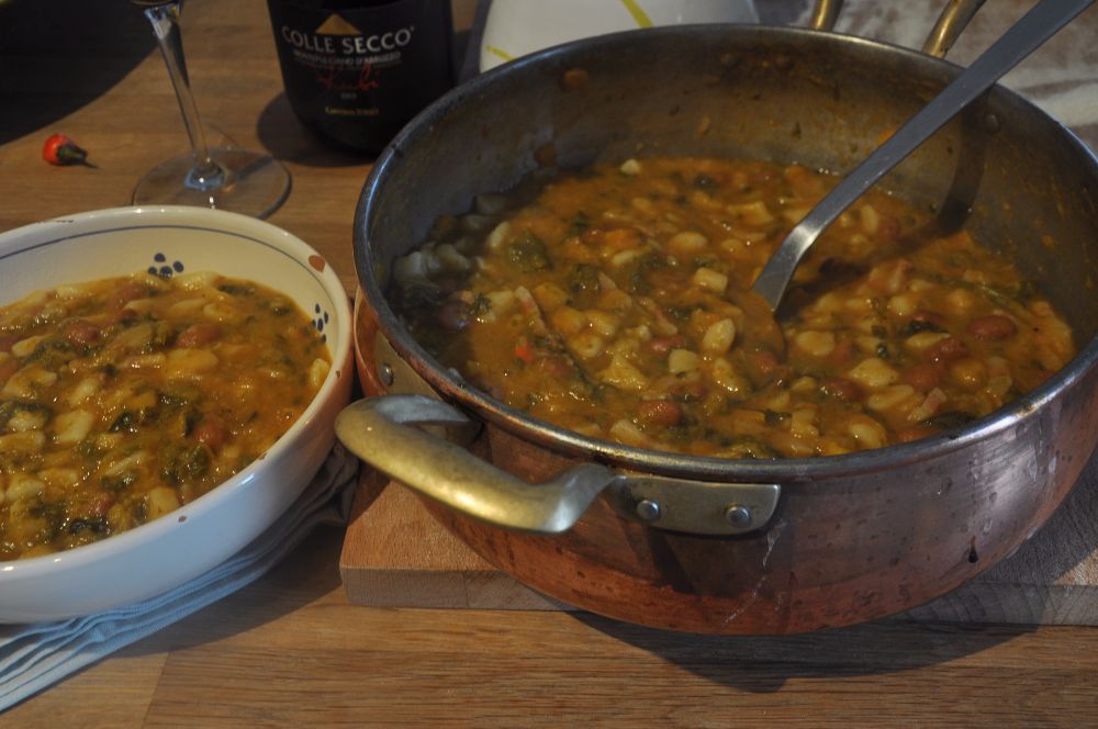 Cazzarielli con verza e fagioli – Lavanda Peperina